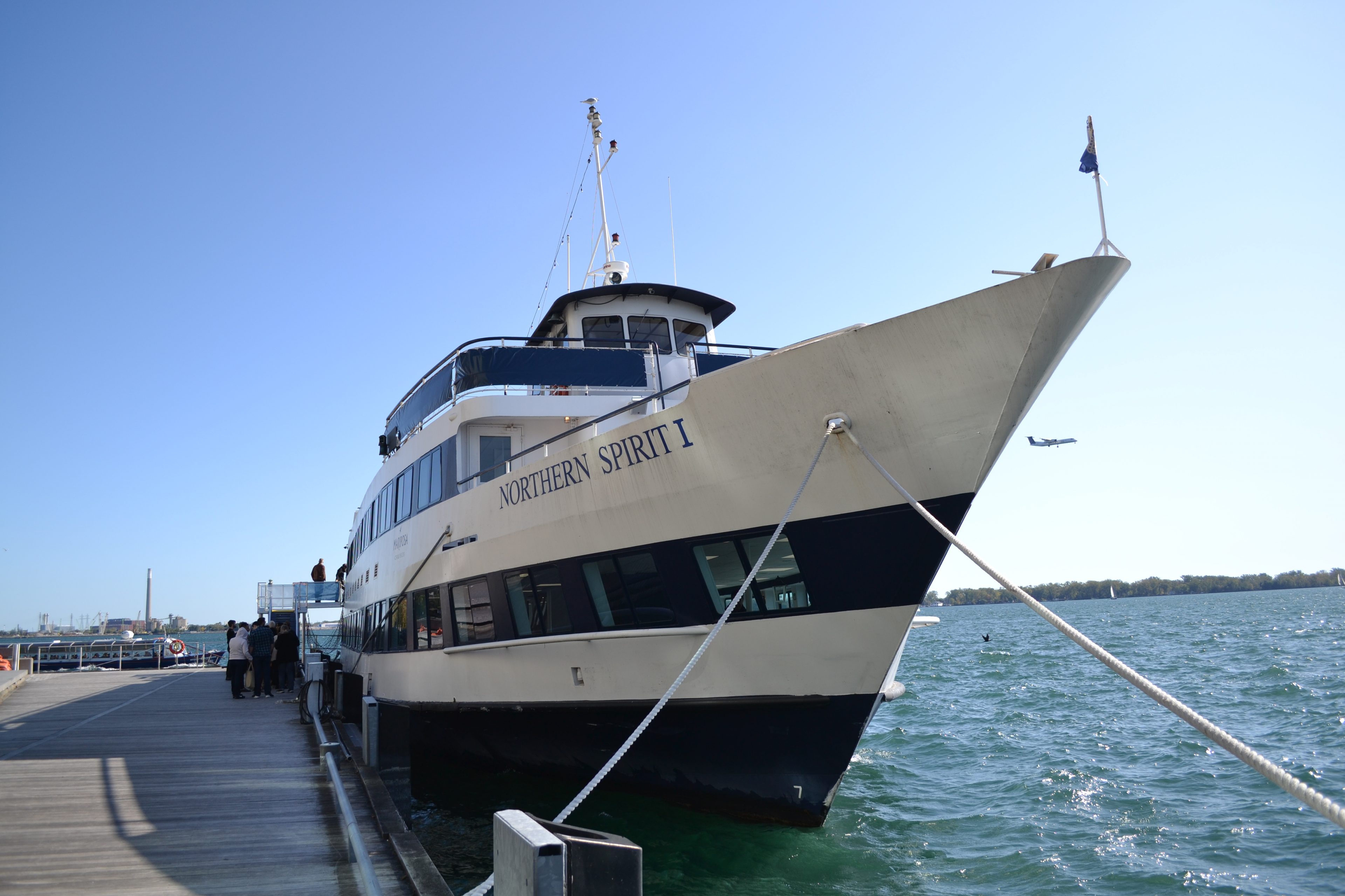 The VIBE inside Mariposa Cruises, a first rate fleet with a view of the ...