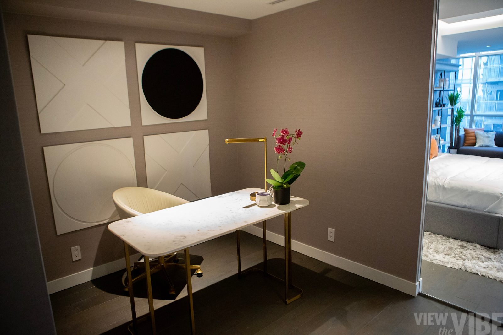 First Look: Toronto’s first ever Swanky $4.5 Skybridge Secret Condo