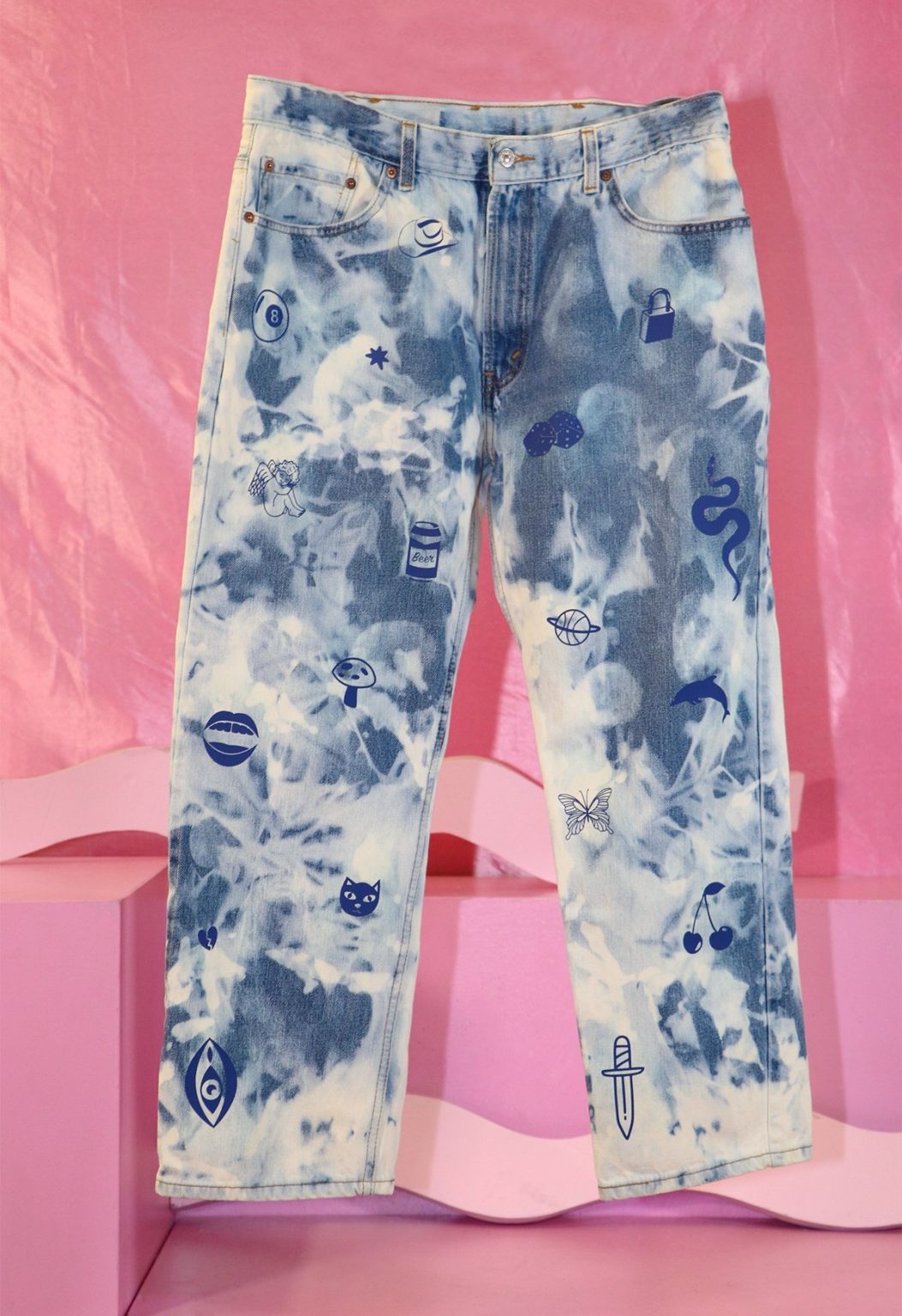 Fun Printed Pants To Add To Your Summer Wardrobe - View the VIBE
