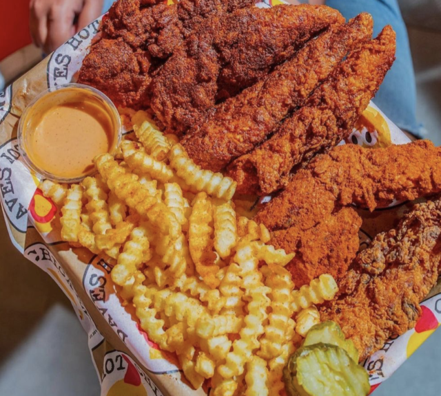 This fried chicken spot is opening another location in Toronto - View ...