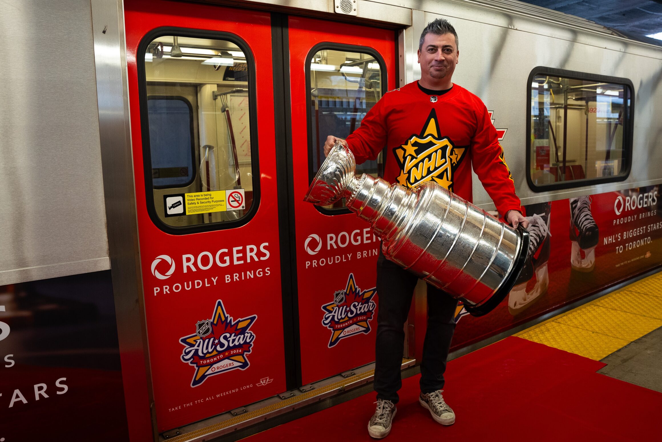 Stanley Cup takes a surprise ride on the TTC with this former Maple ...