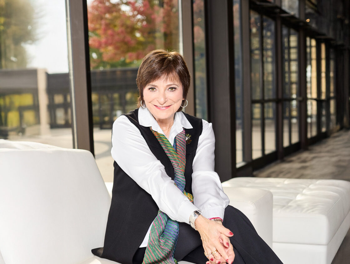 Jeanne Beker made fashion herstory — Now, The Hollywood Reporter to ...